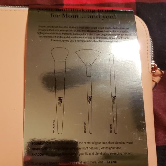 it cosmetics | Makeup | Brand New Limited Edition It Brush Set | Poshmark